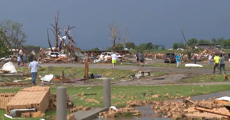NEW VIDEO: Storm damage in Iowa, wind turbines knocked over | News ...