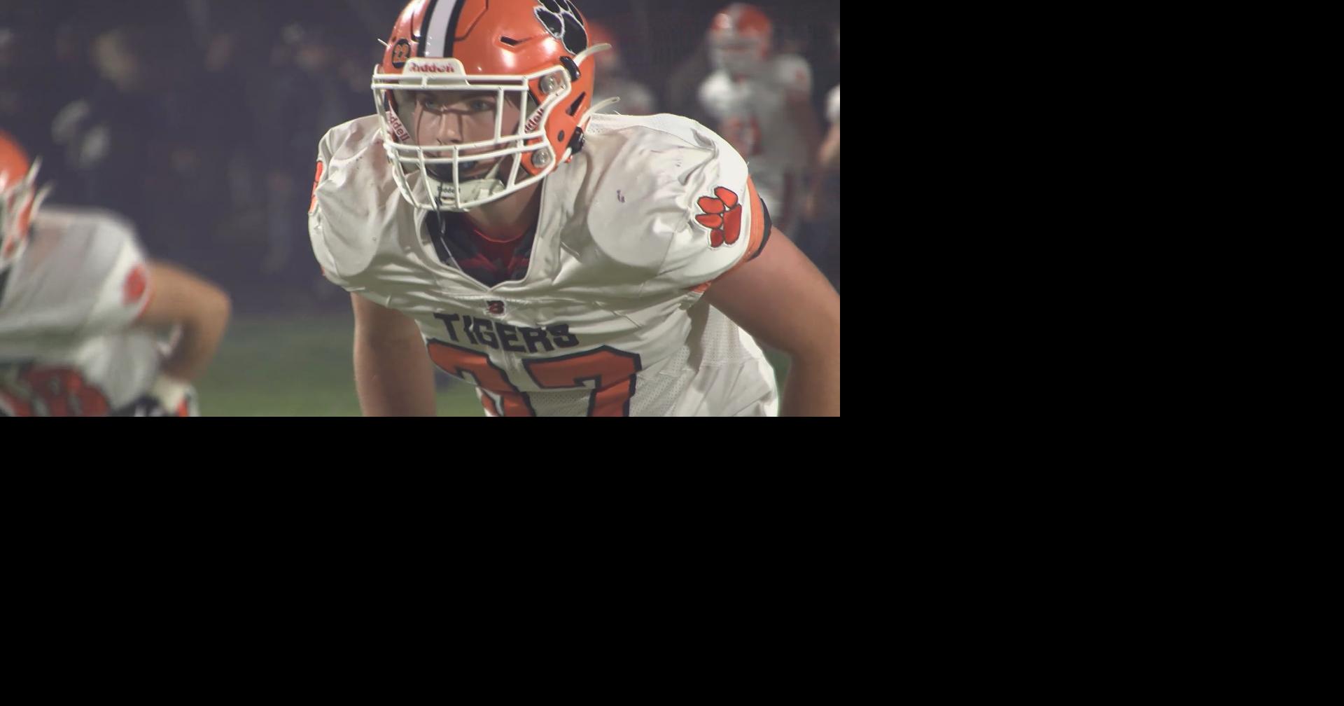 Byron keeps win streak alive with last second two-point conversion ...