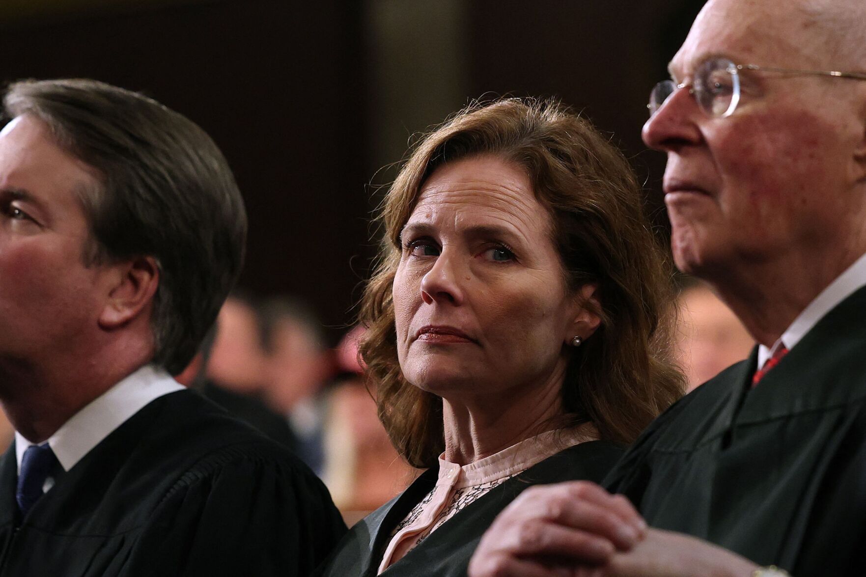 Justice Barrett’s sister targeted with bomb threat in South Carolina | | wrex.com