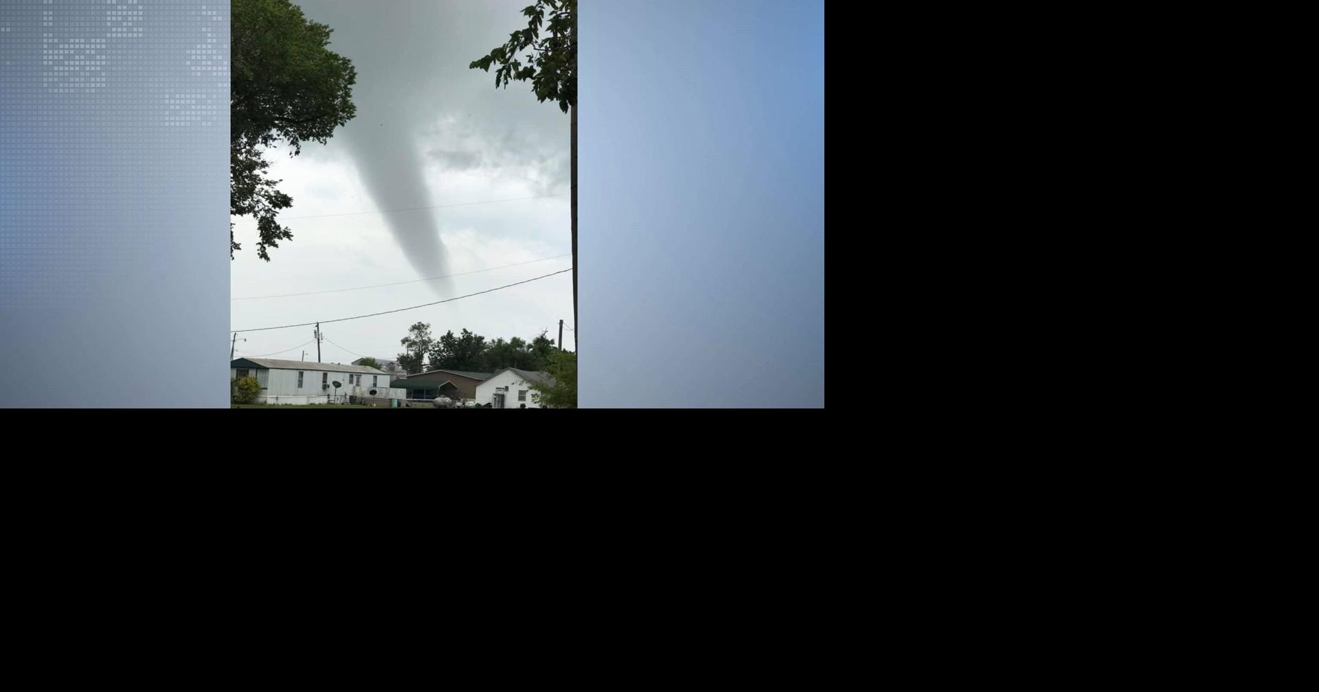 Missouri resident spots funnel cloud near Deering | News | wsiltv.com