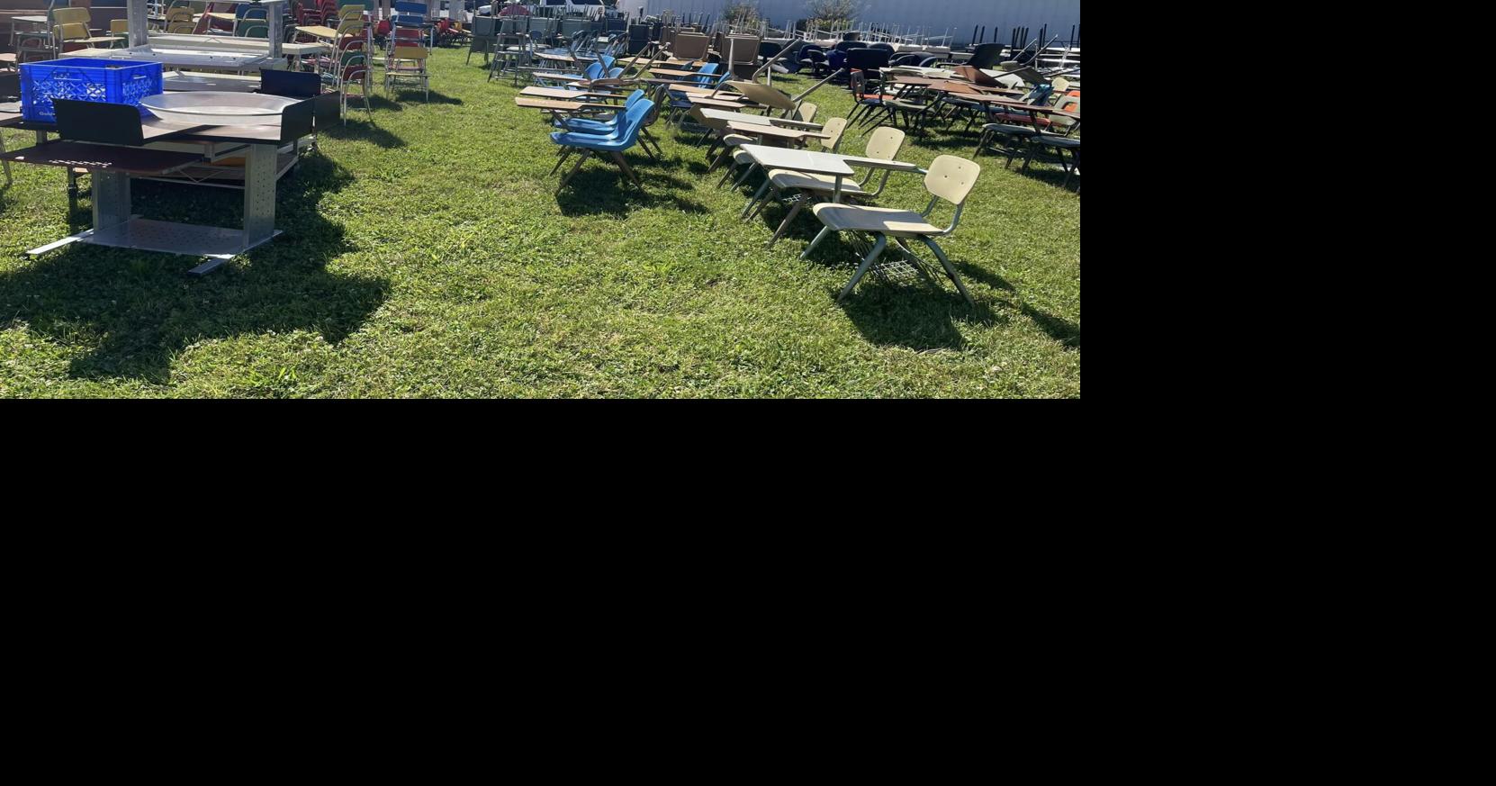 Sesser-Valier High School gives away desks and cabinets | News | wsiltv.com