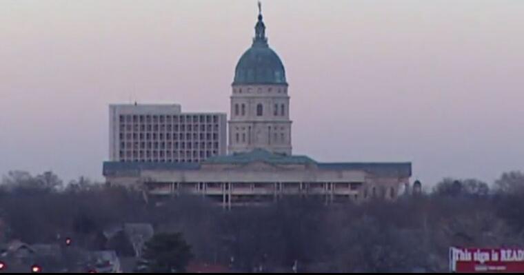 Topeka, Kansas will pay you up to $15K to move there | News 3 This ...