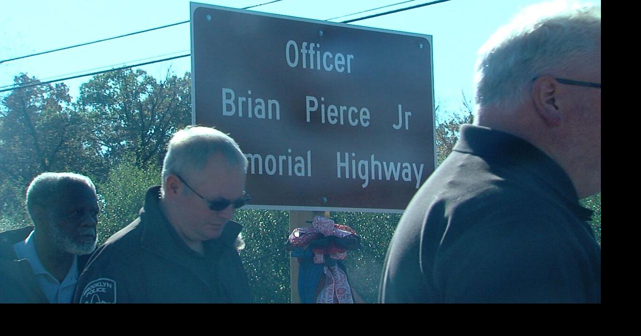 Lawmakers dedicate signs to honor Ofc. Brian Pierce Jr. | News | wsiltv.com