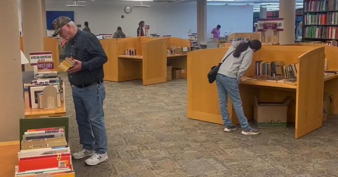 SIU's Morris Library holds Book,Vinyl and Media Sale | News | wsiltv.com