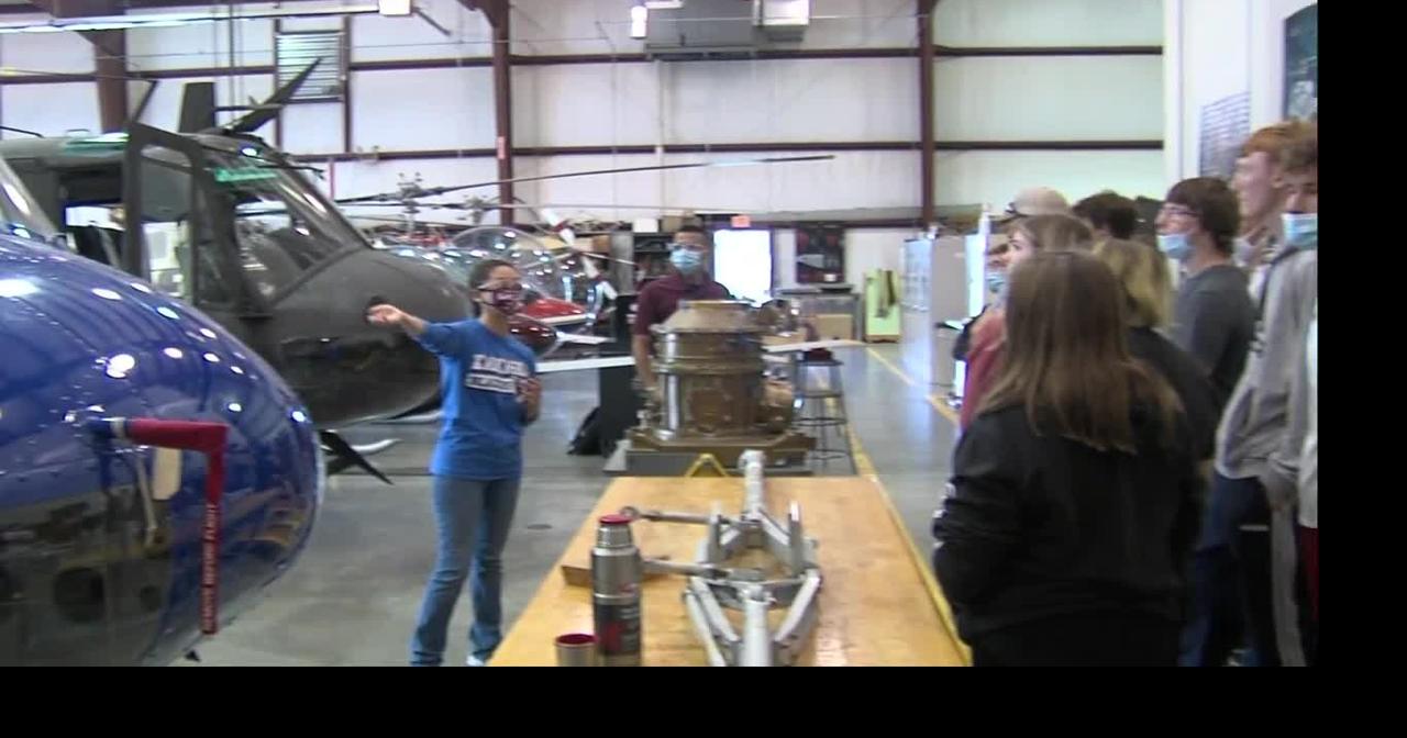 SIU Aviation and Automotive School holds tour for high schoolers ...