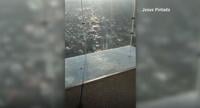 sears tower skydeck crack