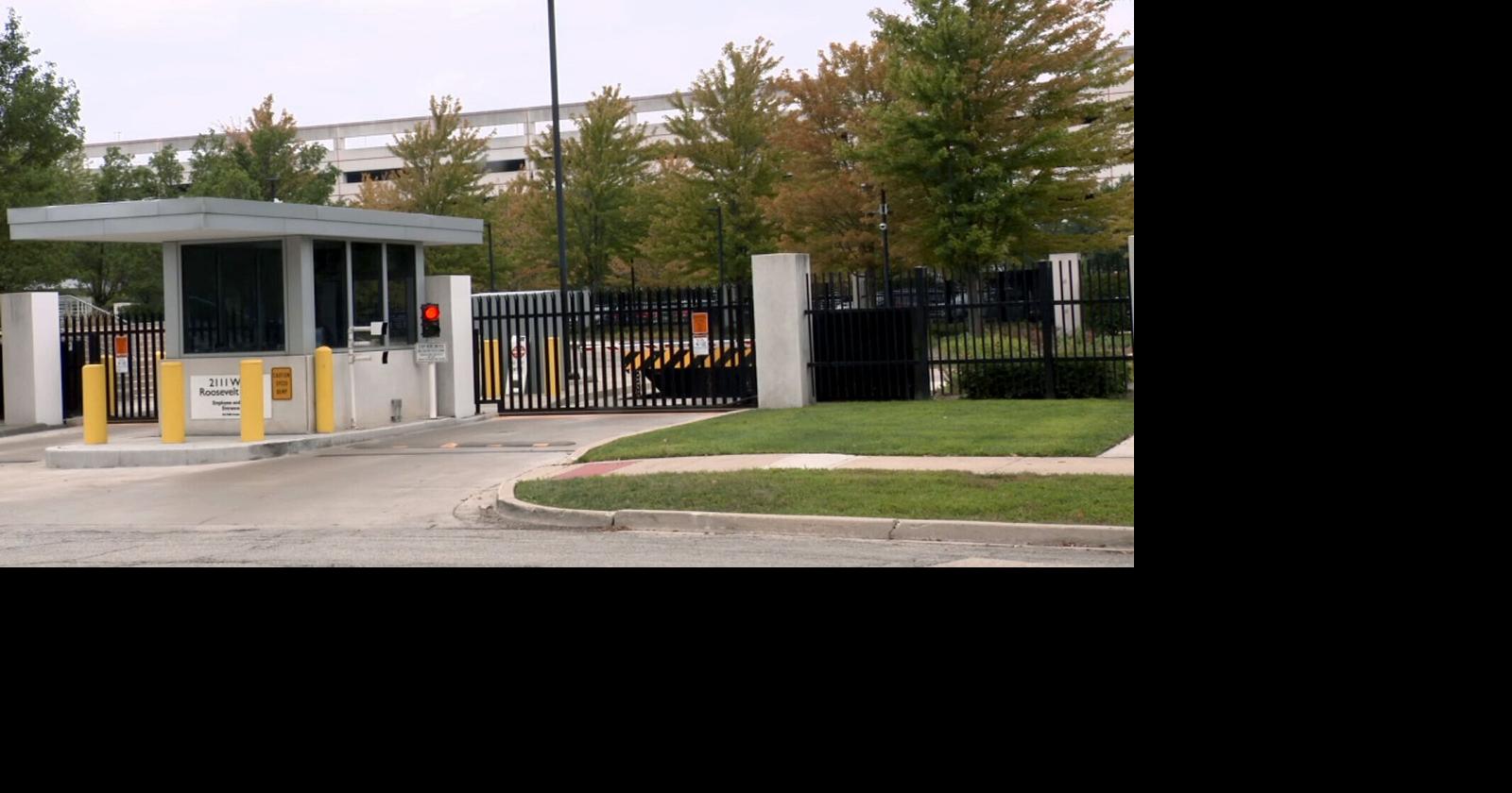 Person detained after jumping fence of Chicago FBI office and throwing rocks | Crime and Courts ...