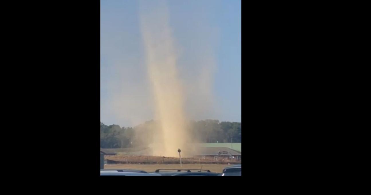 Large dust devil caught on camera in Marion, IL | Video | wsiltv.com