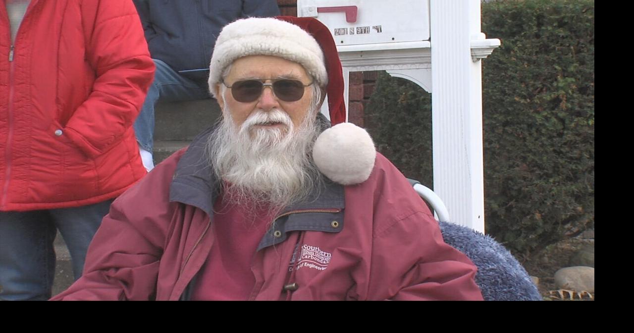 Community honors local "Santa" with drive-by parade | News | wsiltv.com