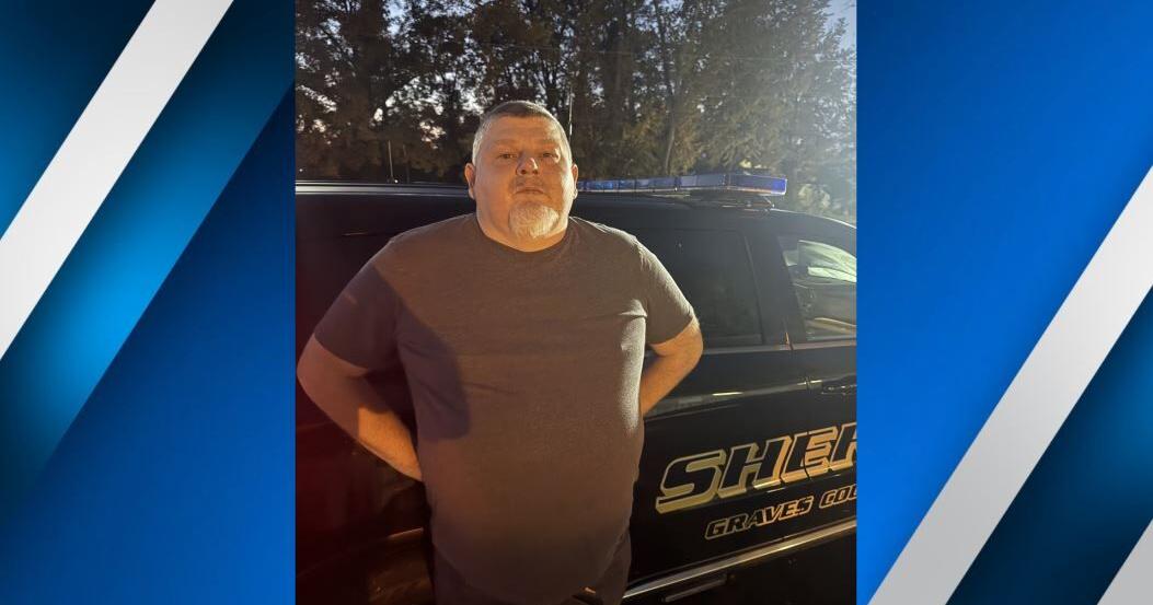 Graves County jailer arrested, charged with misconduct and contraband ...