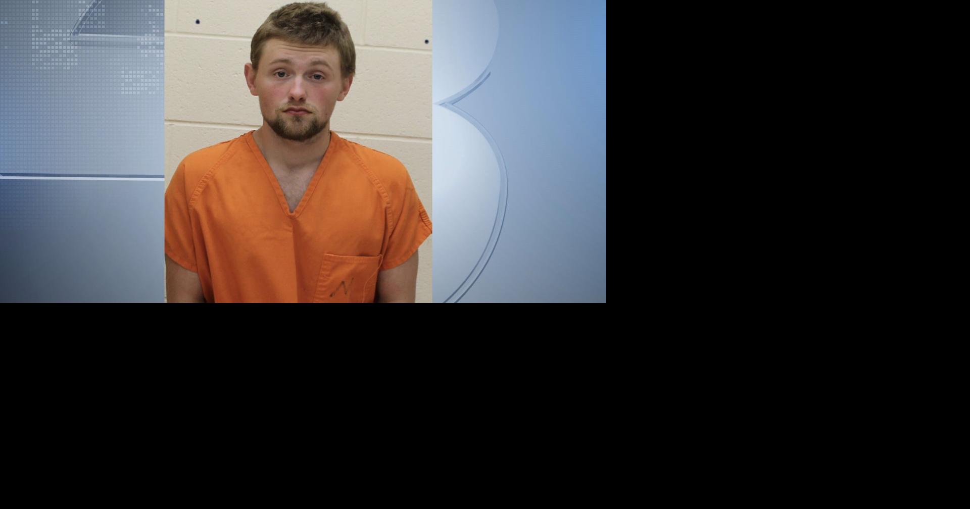 20-year-old arrested after suspected of breaking into home in Franklin ...