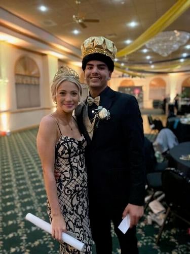 Sandwich High School honor 2024 prom court, royalty | Local News | wspynews.com