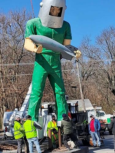 Gemini Giant Purchased For $275,000, Will Be Staying in Wilmington ...