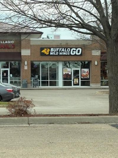 Buffalo Wild Wings GO officially opens in Yorkville | Local News ...