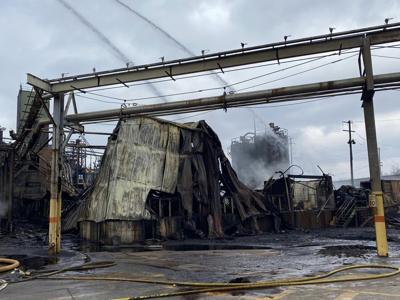 Drinking water chemicals released in fire at LaSalle chemical warehouse ...