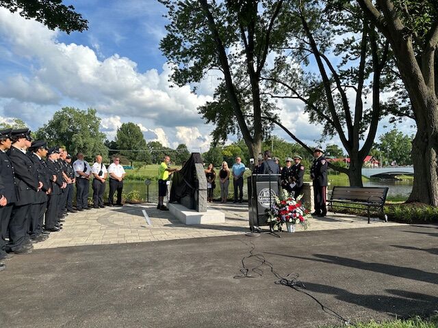 New monuments honoring veterans, first responders unveiled in ceremony ...