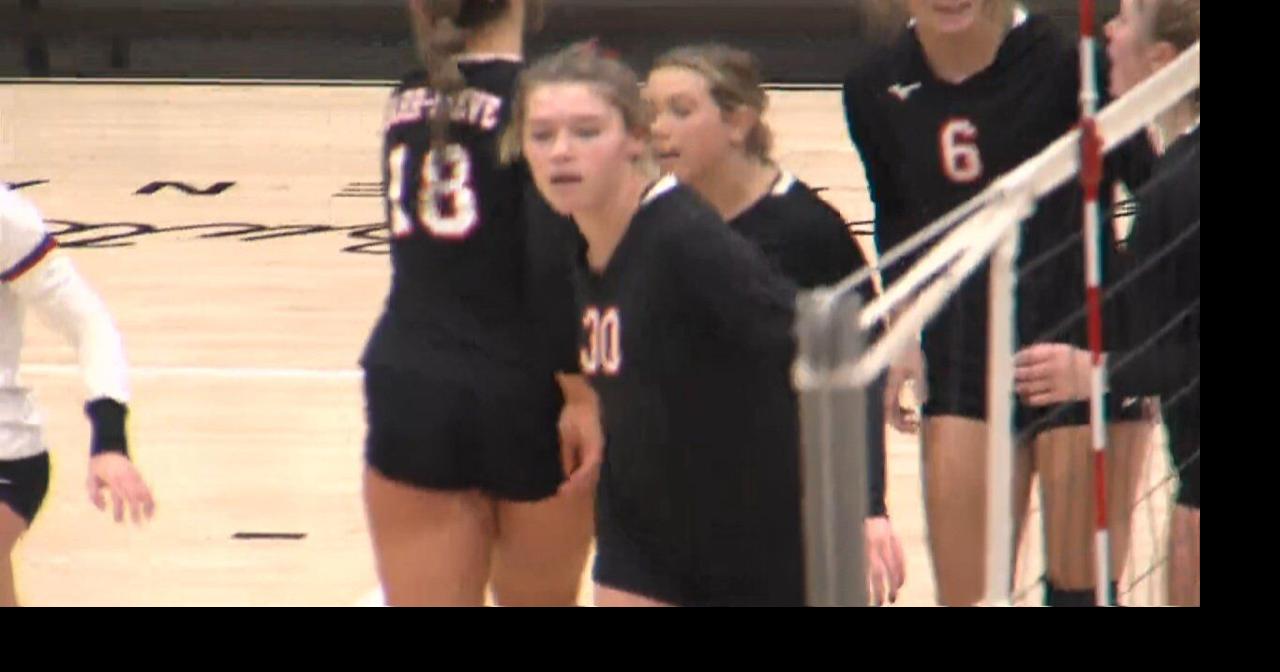 Barr-Reeve volleyball rallies to beat rival Loogootee in five games ...