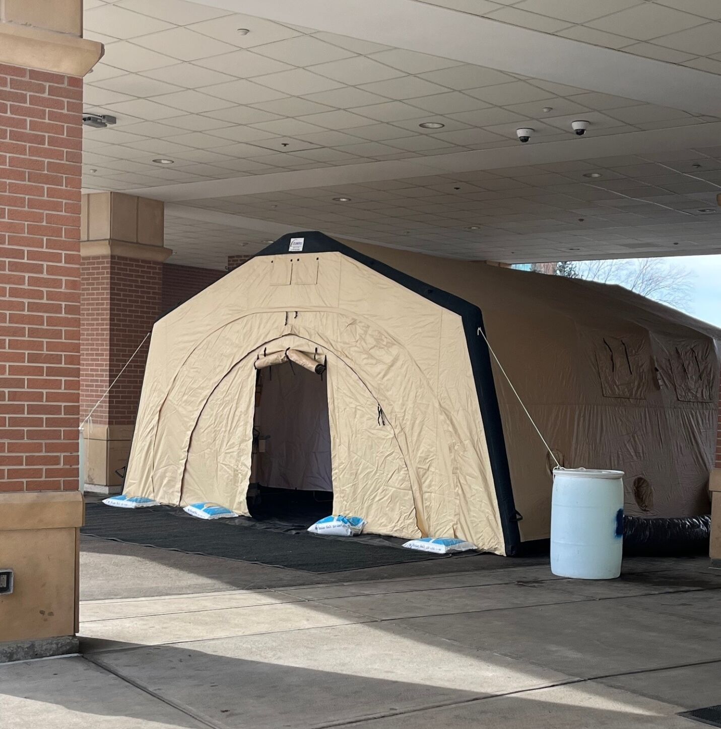 Union Hospital Terre Haute sets up tent near ER as respiratory cases ...