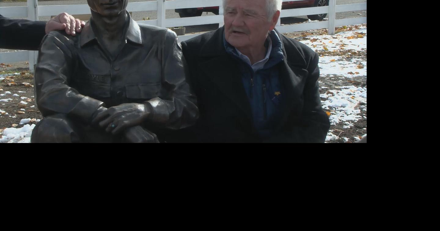 Ernie Pyle statue officially dedicated in Dana, Indiana | News | wthitv.com
