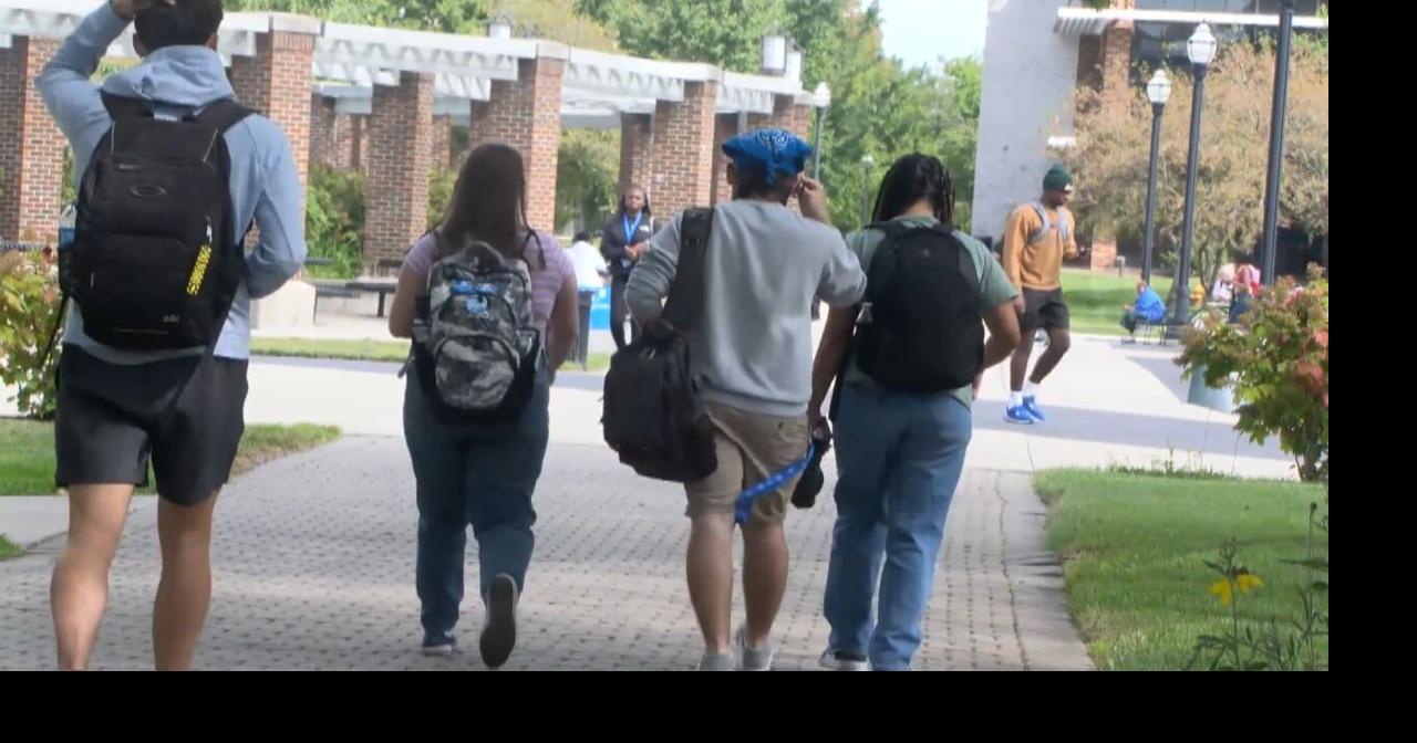 Students return to Indiana State University: Campus police step up to ...