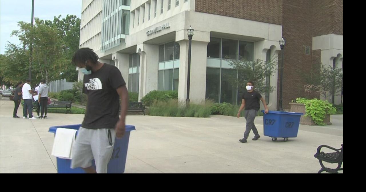 Indiana State University students move into the dorms ahead of new ...