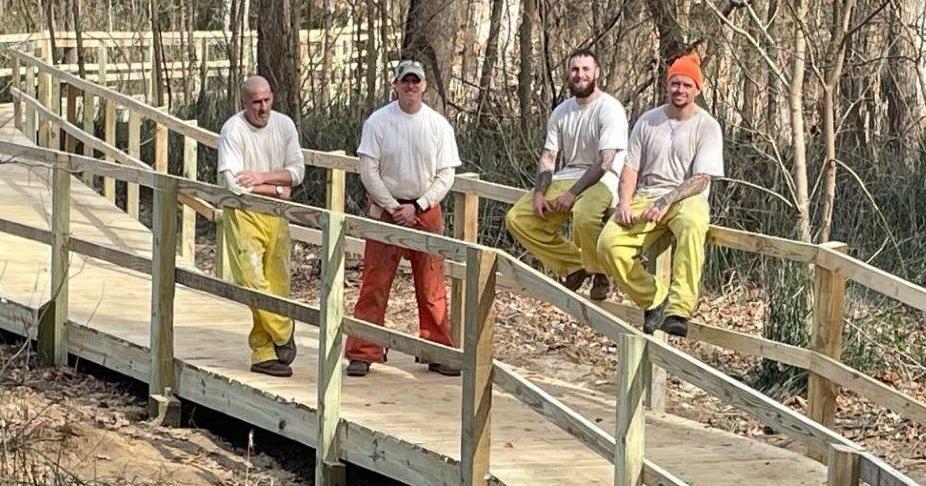 Inmates partner with Knox County for trail improvements | News | wthitv.com