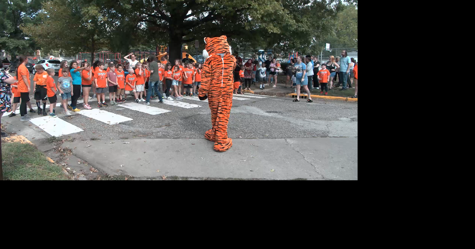 Students at Farrington Grove take part in annual Tiger Trot | News ...