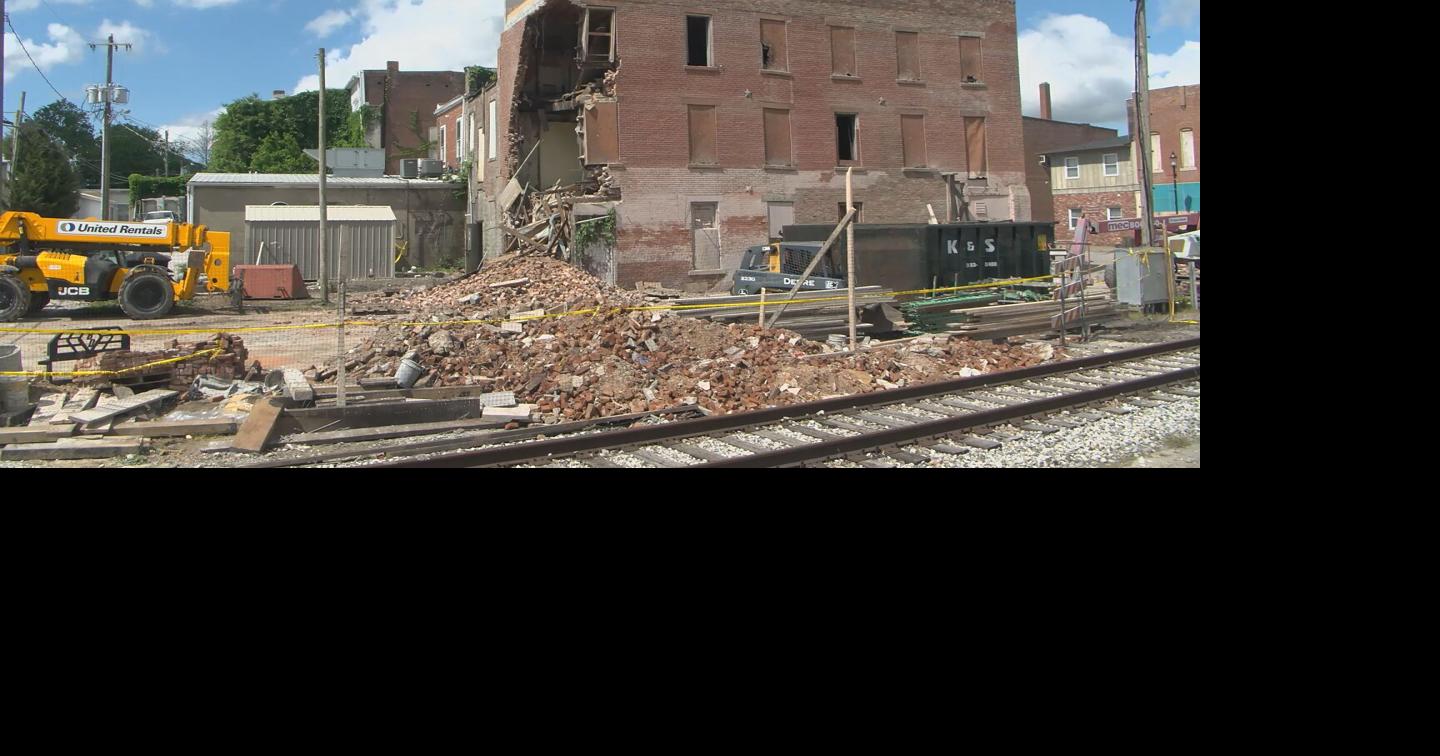 Historic building partially collapses in Martin County | News | wthitv.com