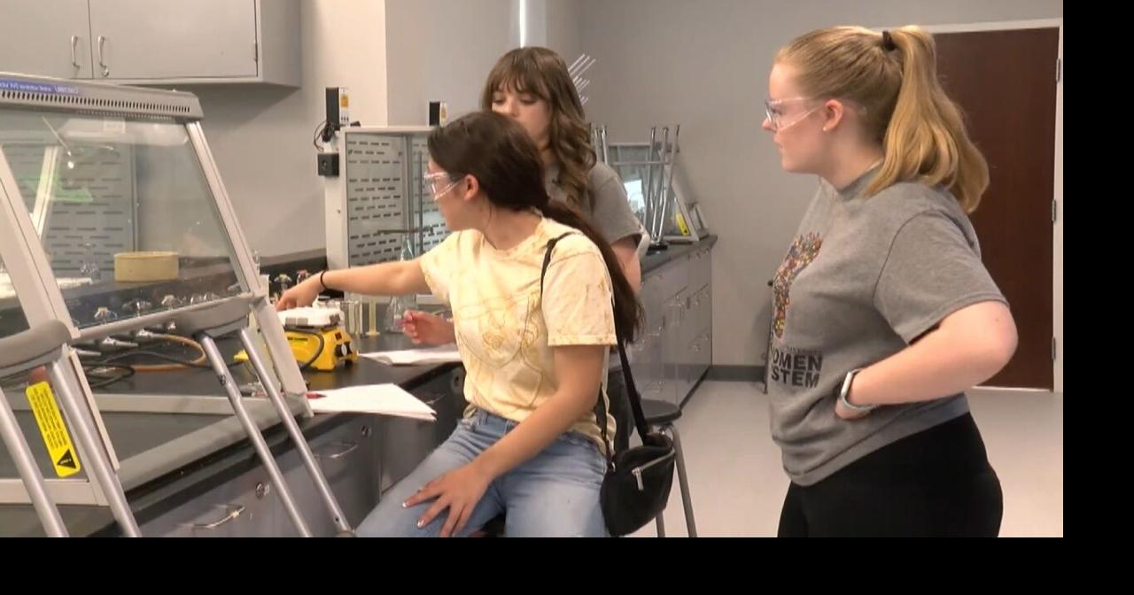 Vincennes University hosts 21st Annual Chemistry Lab Days, inspiring ...