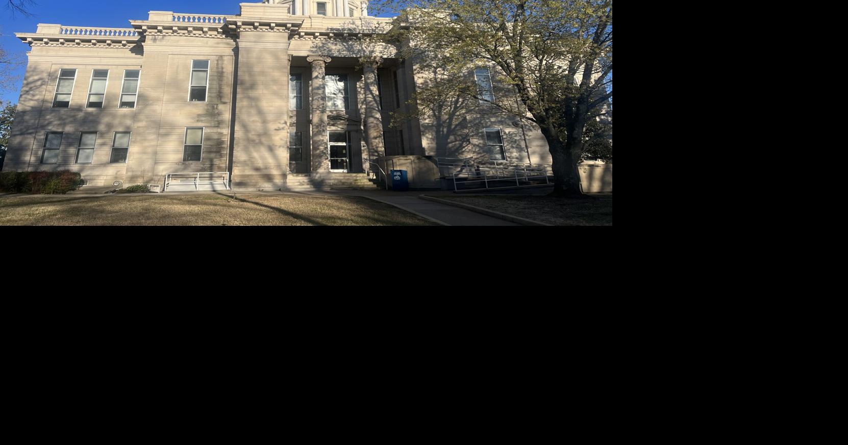 Supervisors are working to repair the historic Lee County Courthouse ...