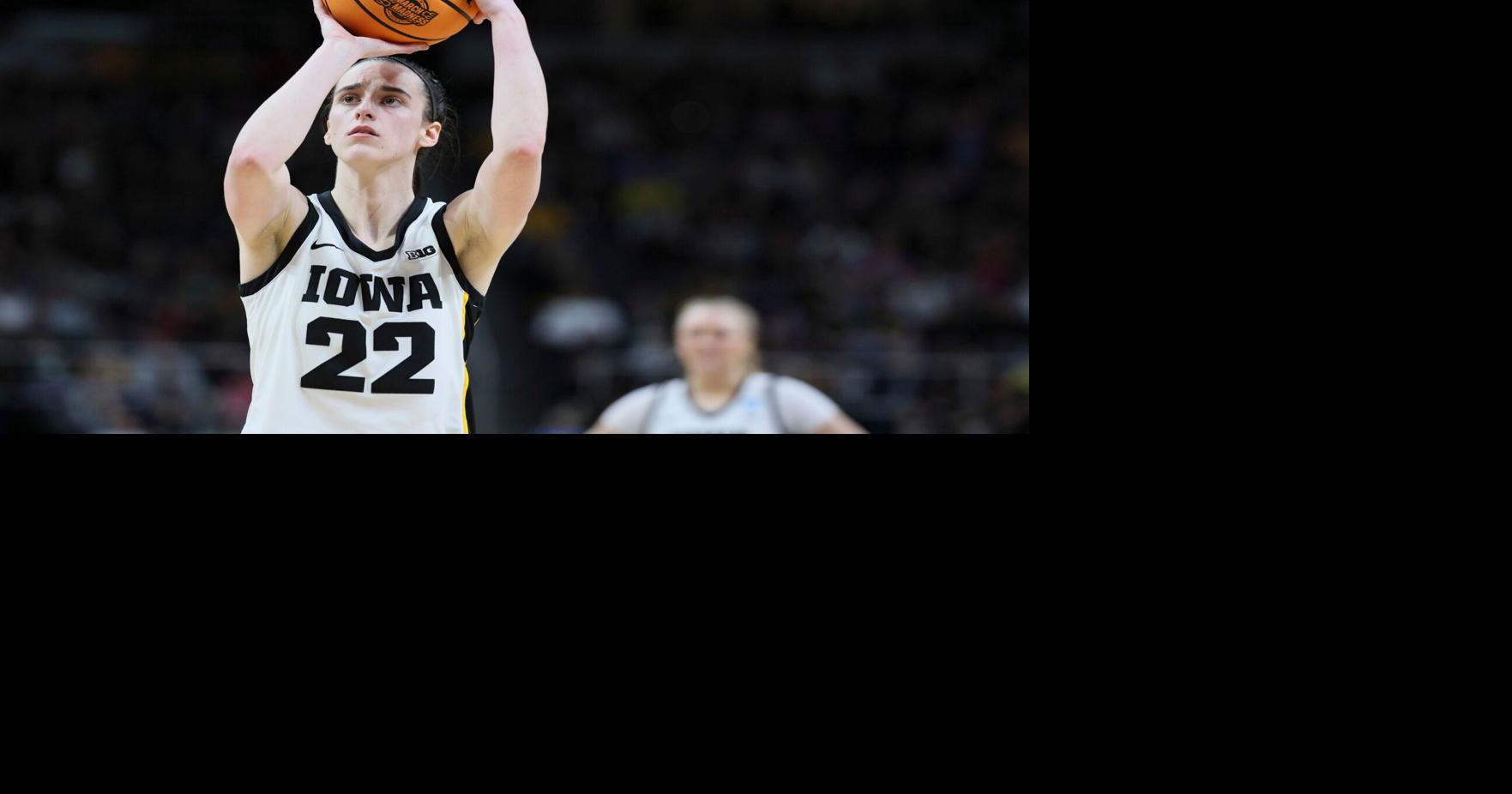 Caitlin Clark selected as the first overall pick in the 2024 WNBA draft ...