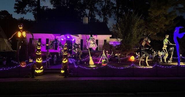 Welcome to Halloween Manor, Tupelo house decorates larger than life ...