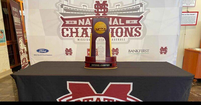 Reaction: MSU fans view national championship trophy up close | Local ...