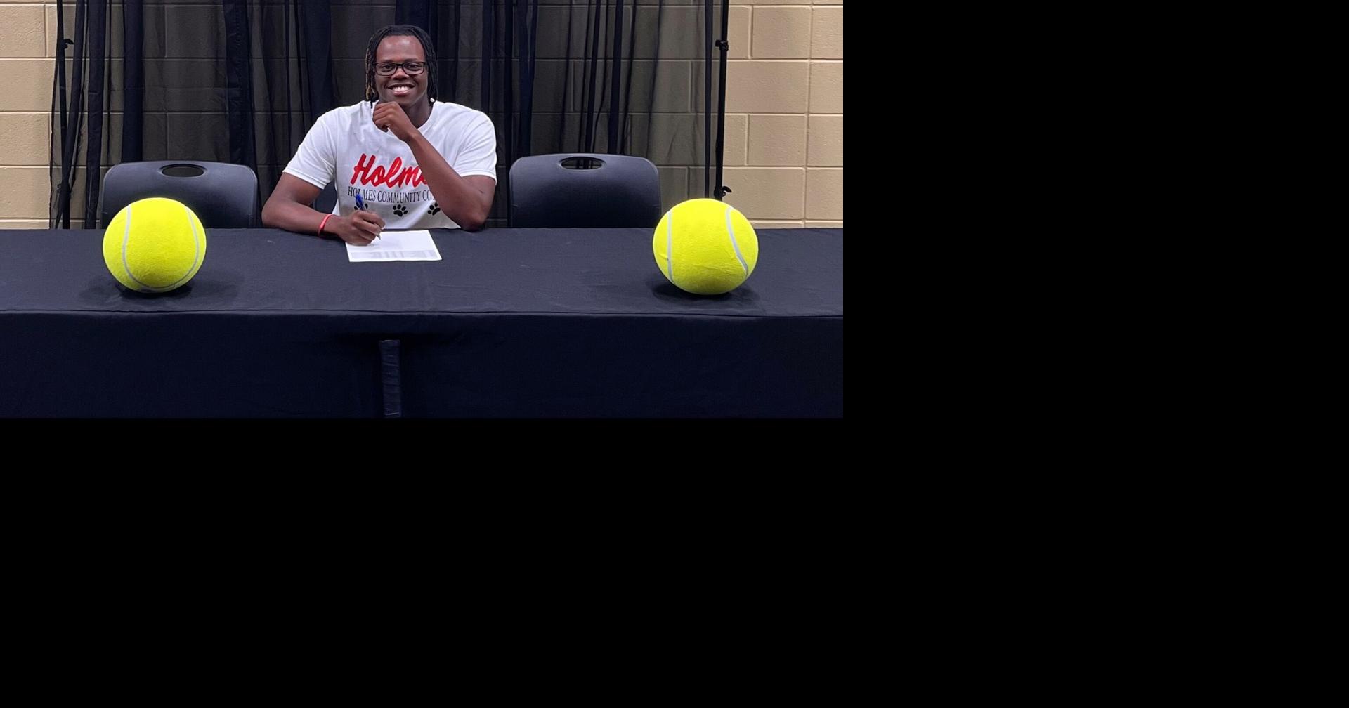 New Hope's Tradarius Robinson signs with Holmes tennis | High School ...