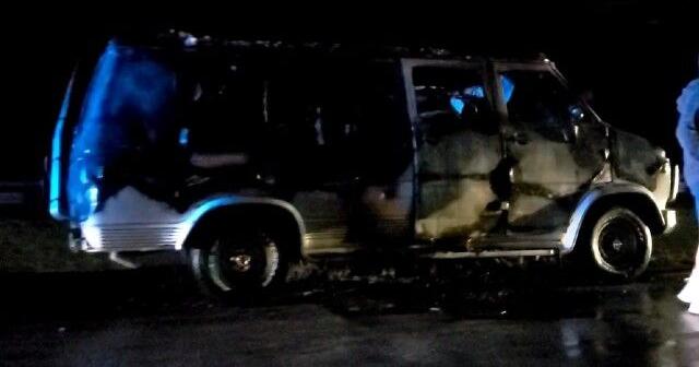 Passengers escaped vehicle fire in Nettleton | Local | wtva.com