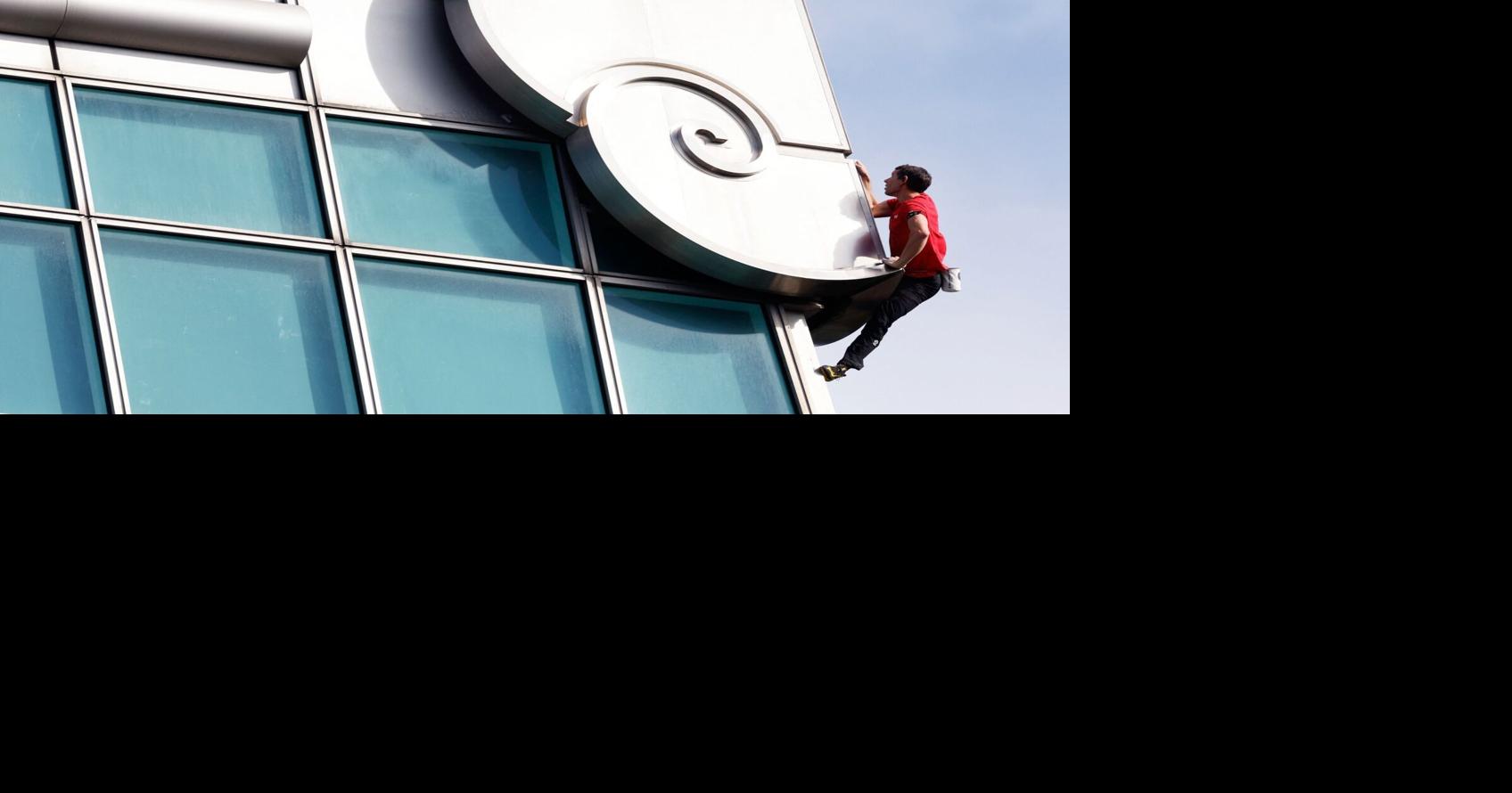 Free solo climber Alex Honnold conquers one of the world’s tallest ...