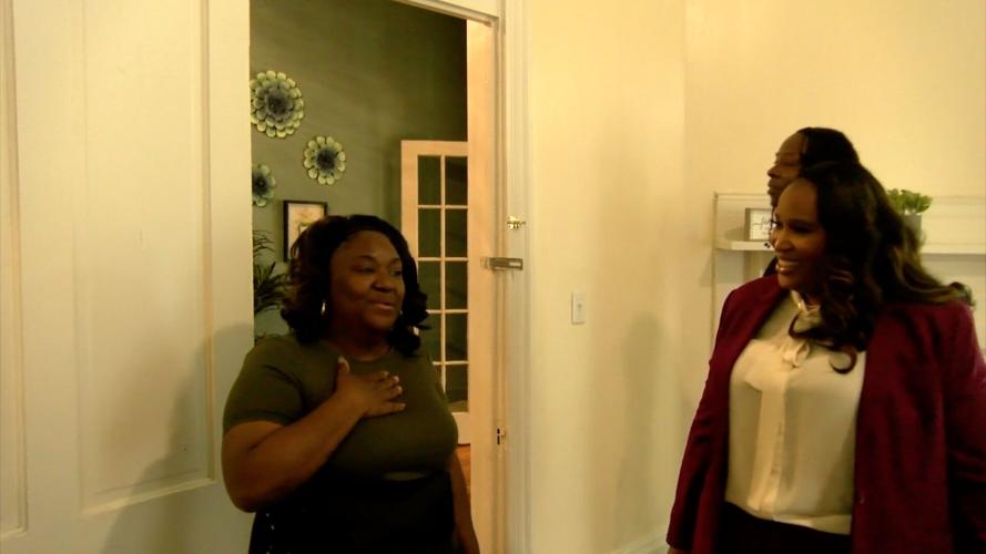 Monroe County family that lost home in tornado receives new home ...