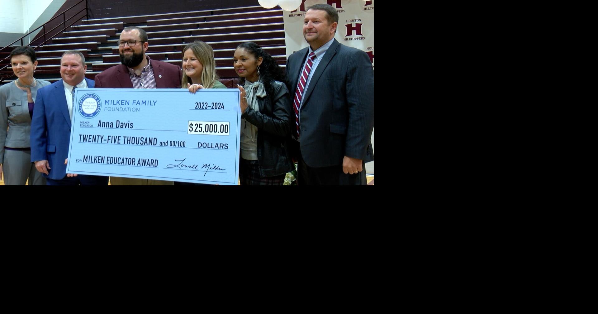 Houston teacher receives national award and $25,000 prize | Local ...