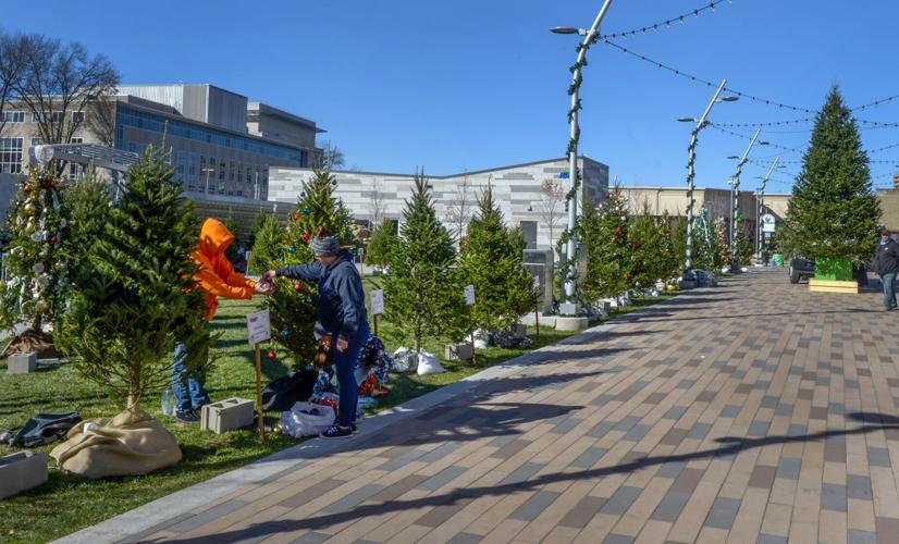 PHOTOS: Holly Jolly Brawley expands into nearby parks | Galleries ...