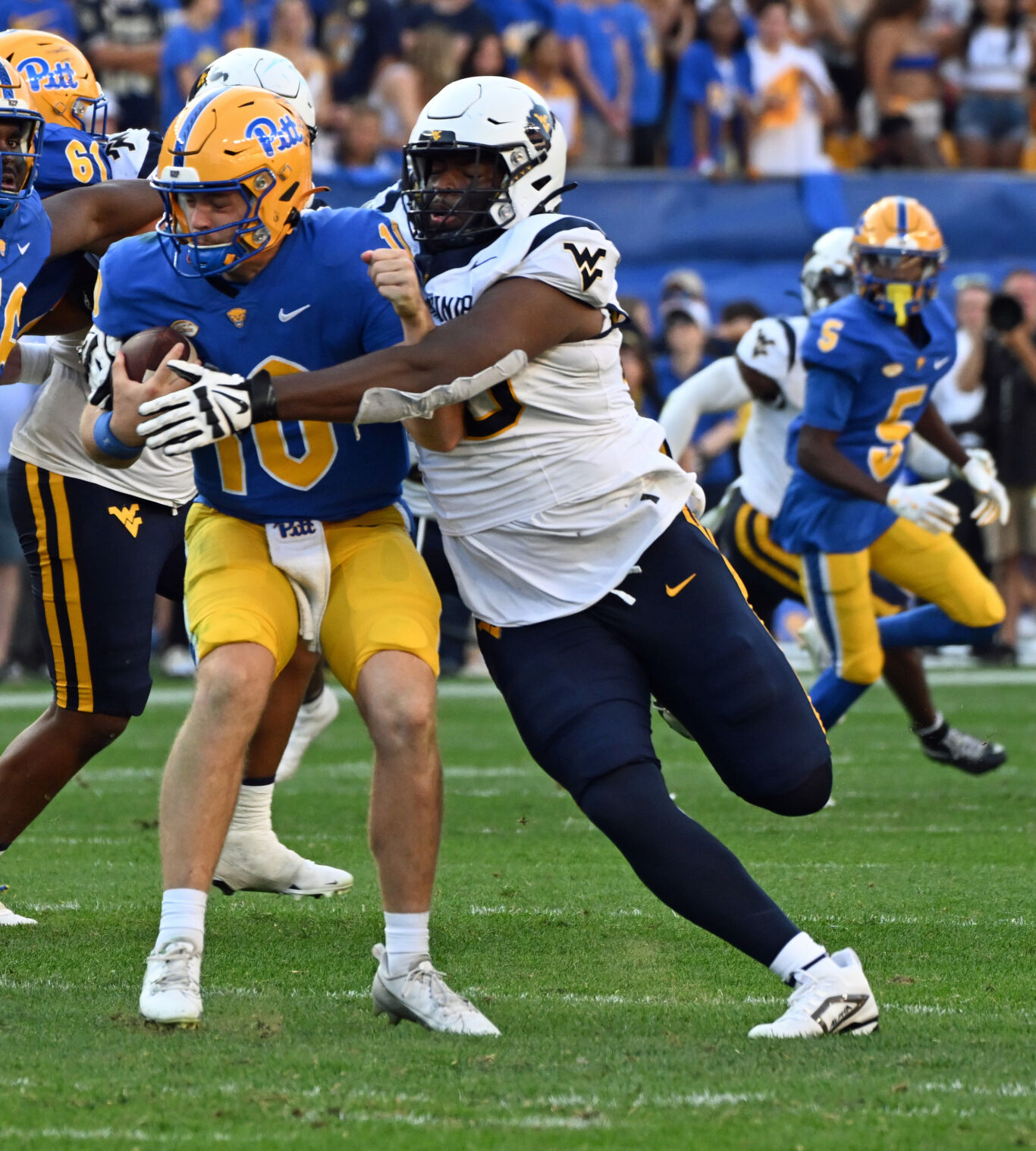 WVU defense making strides during fall camp | WVU | wvgazettemail.com