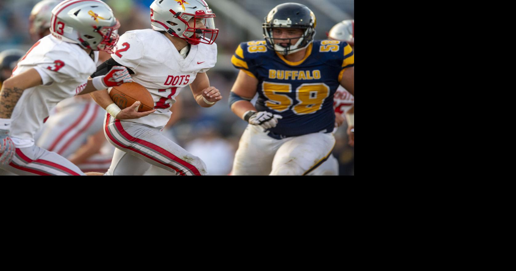 Poca downs Buffalo in battle of Putnam County | Football ...