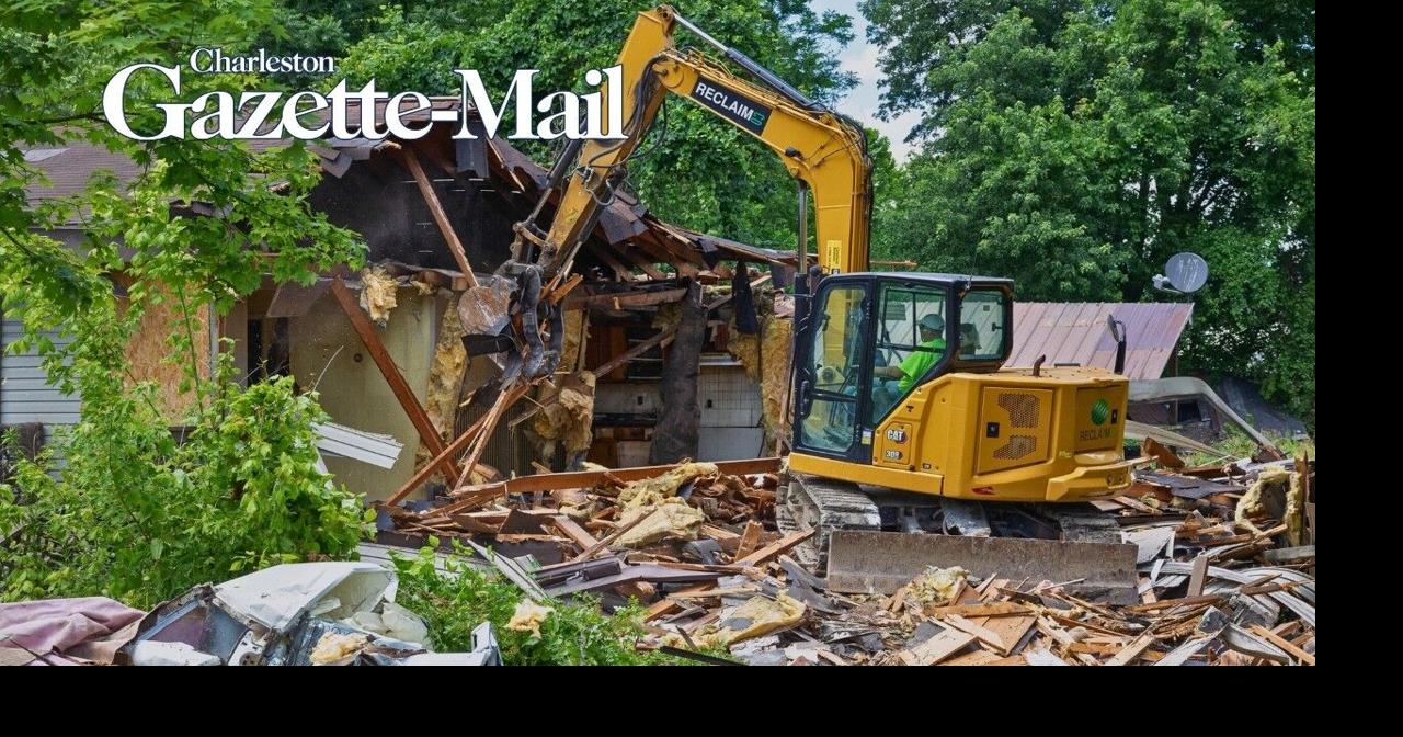 VIDEO: Chesapeake's new demolition program begins | Video Gallery ...