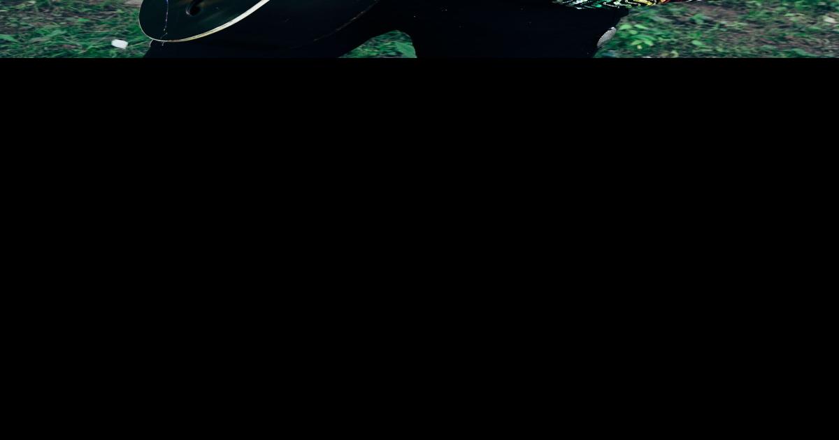 Singer/songwriter Gyasi Heus playing at Empty Glass | Arts ...