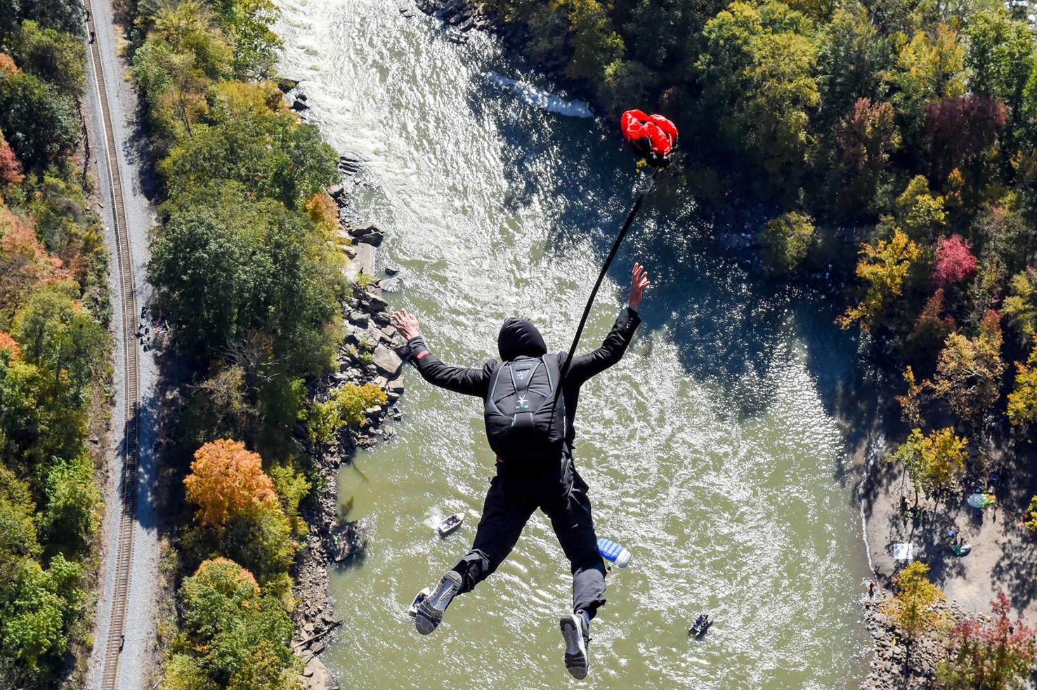 Bridge Day 2024 draws big crowds, jumpers to New River Gorge ...