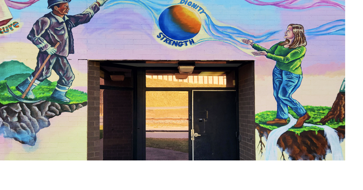 New mural at Smithers, WV GATEWAY Center highlights history | News ...