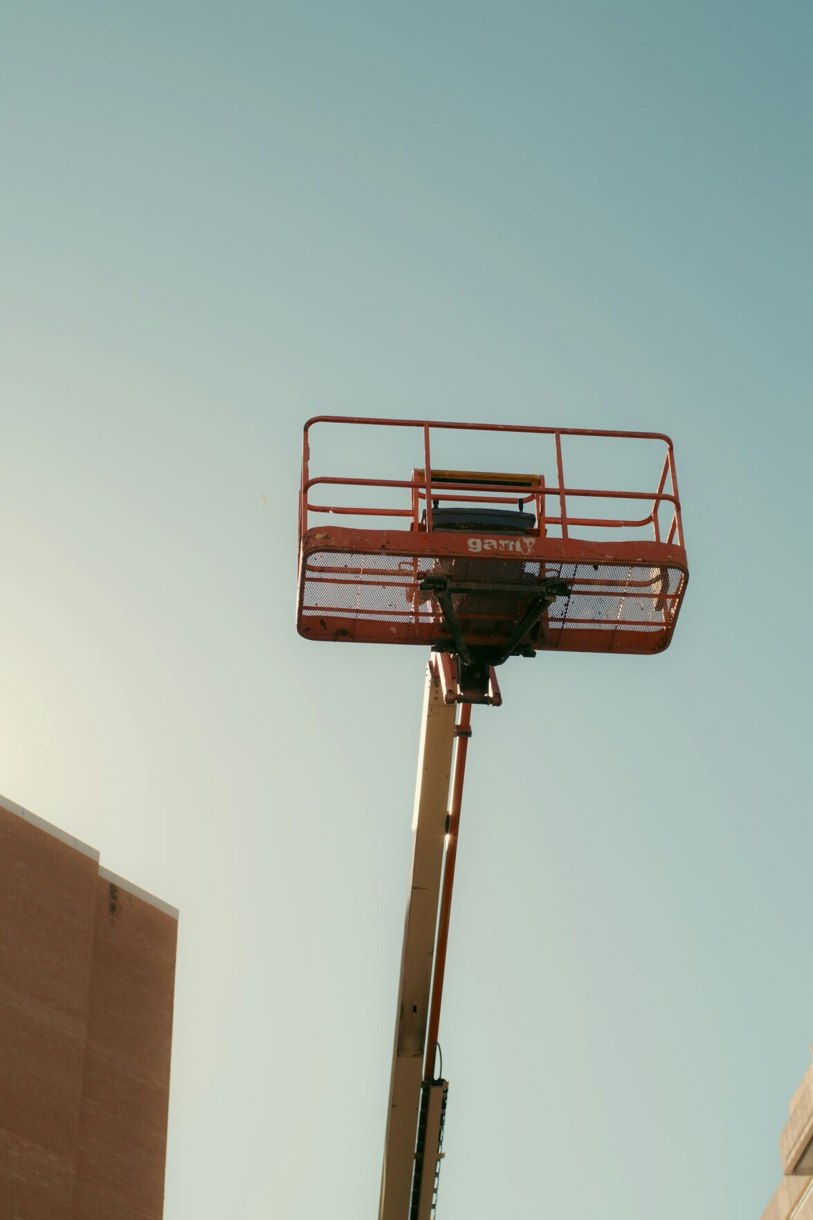 Essential Maintenance Guide for Aerial Lift Platforms and Scissor Lifts ...