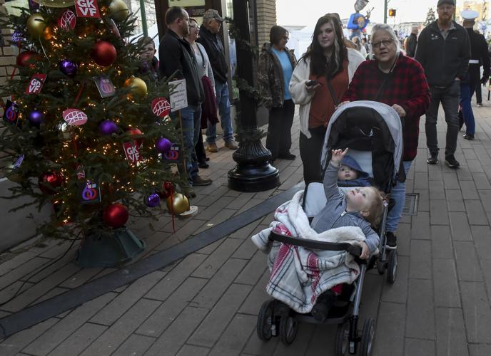 PHOTOS: Have a Holly Jolly Brawley | Galleries | wvgazettemail.com