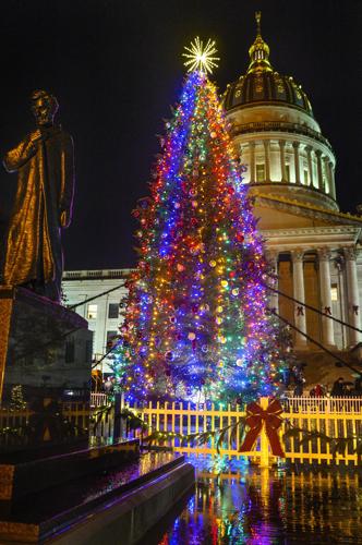 PHOTOS & VIDEO: State Capitol celebrates the holiday season | News ...