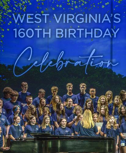 First lady Cathy Justice receives honorary Golden Horseshoe at state's ...