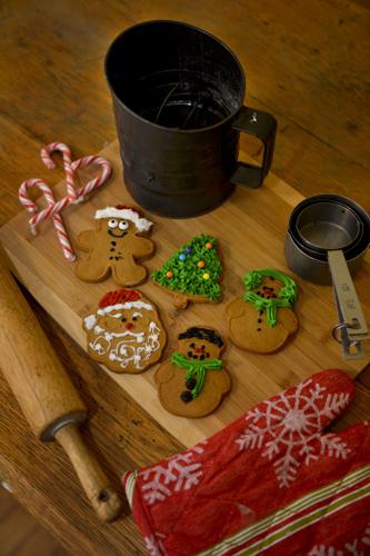 Fayetteville steps gingerly into the holidays with gingerbread festival ...
